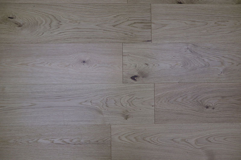 3 Layers Oak Engineered Flooring 220 X 15/4MM